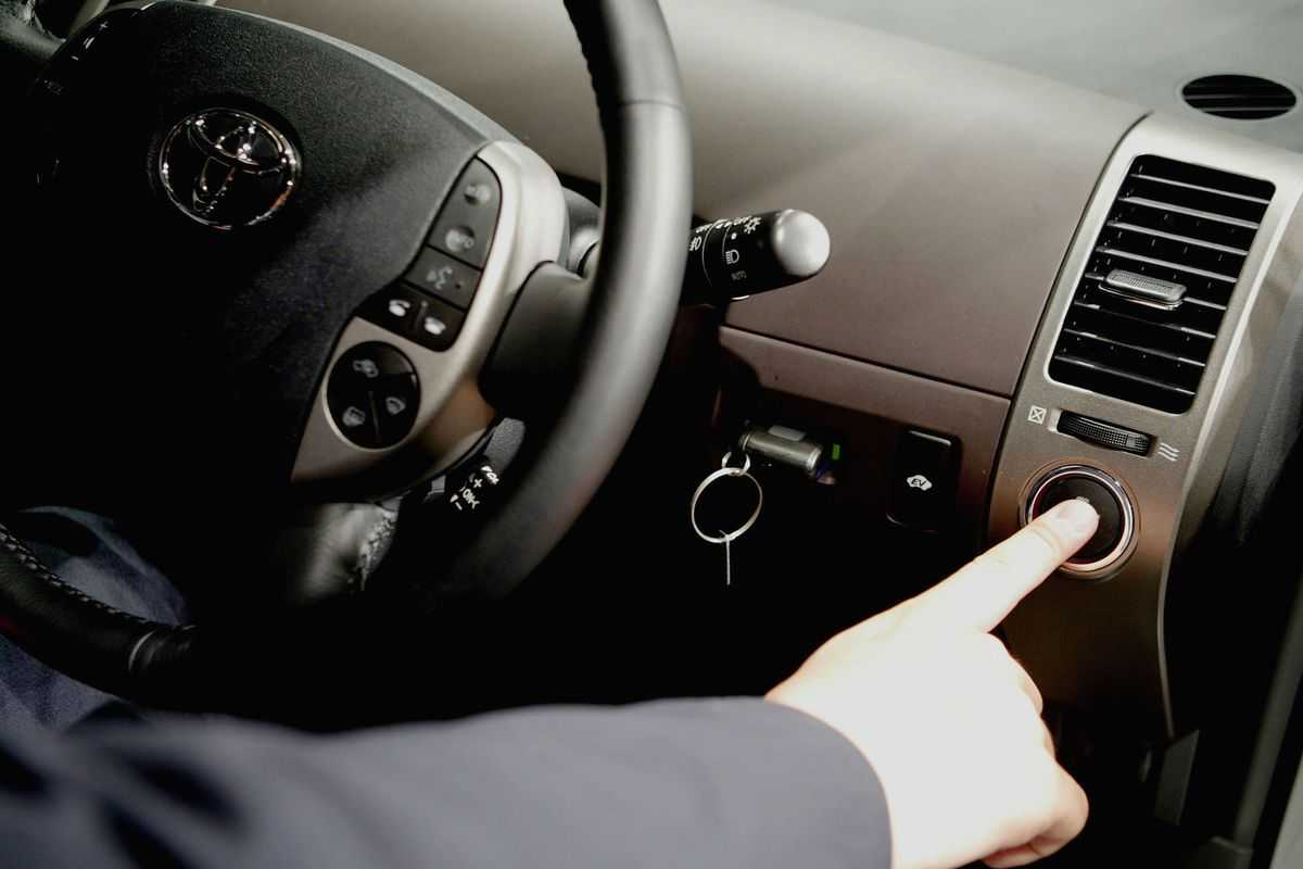 The Difference Between Smart Key Vs Keyless Entry the-difference-between-smart-key-vs-keyless-entry